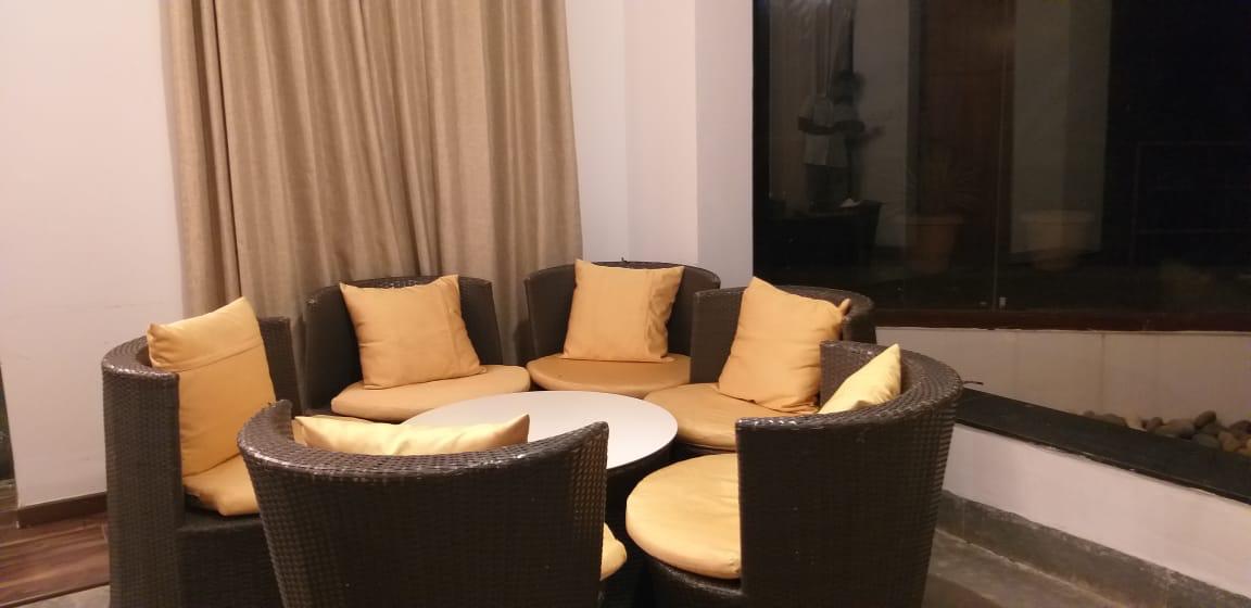 Vivenza - Luxury Farmhouse in Moinabad, Telangana